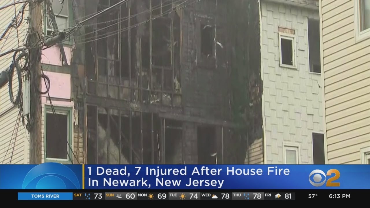 1 Dead, 7 Injured After House Fire In Newark, New Jersey - YouTube