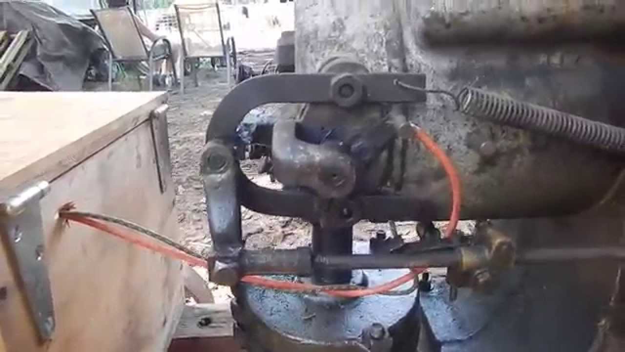 DSCN8247 1908 2 1/2HP Bulldog Gas Engine - YouTube