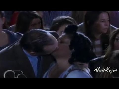 Violetta 2 : Olga y Ramallo se besan - Capitulo 80