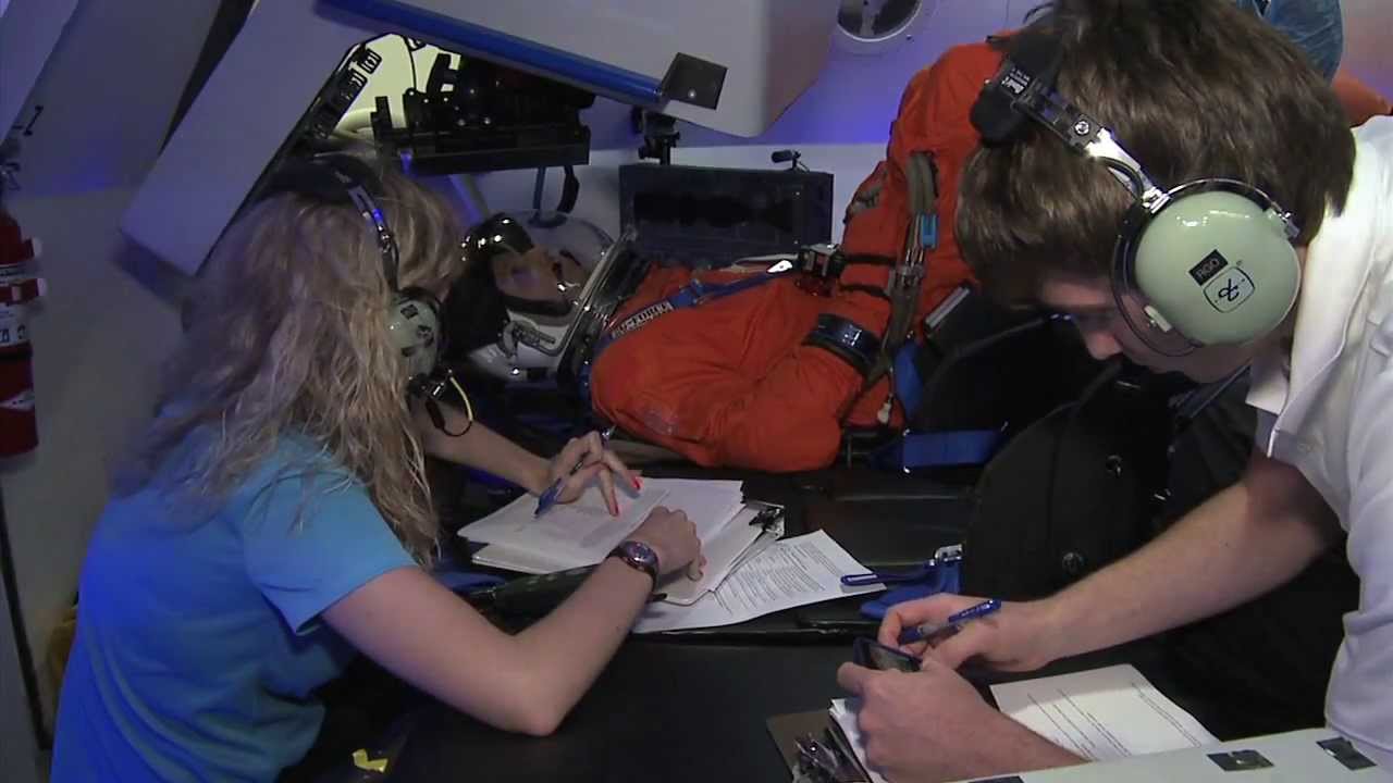 Boeing's CST-100 Unveiled to the World - YouTube