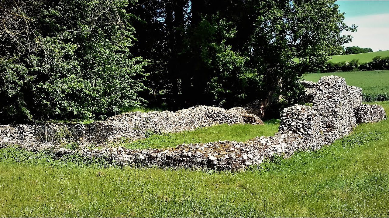 EXPLORING FAVERSHAM STONE CHAPEL RUINS | KENT - YouTube