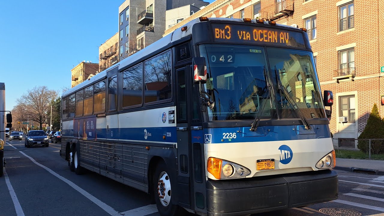 [MTA]:Sheepshead Bay bound 2008 MCI D4500CT [2236] on the BM3 - YouTube
