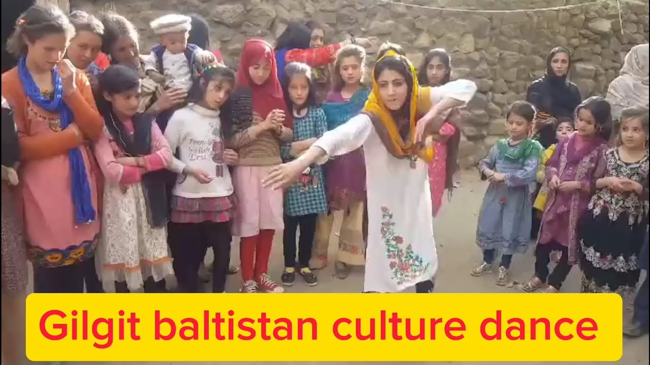 Best traditional gilgit baltistan culture dance || the little girl best ...
