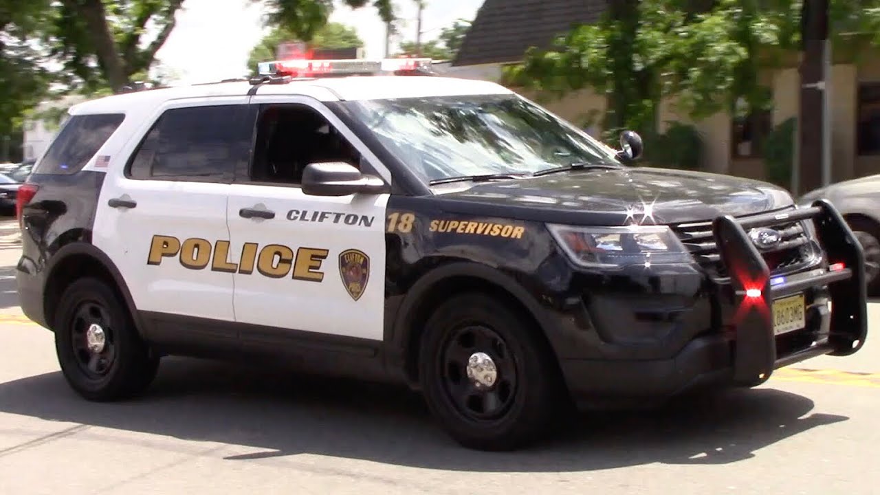 Clifton Police Department Car 18 Responding 6-5-18 - YouTube