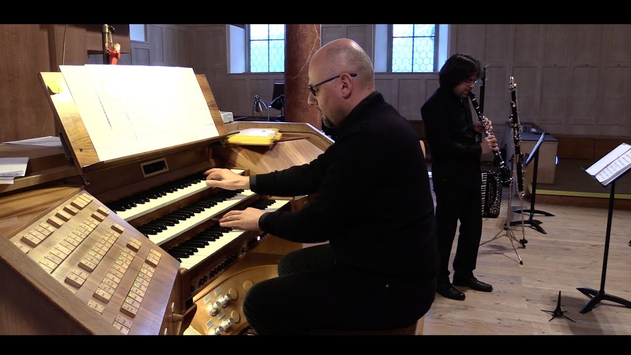 Marco Santilli & Ivan Tibolla | Godiva soleva - YouTube