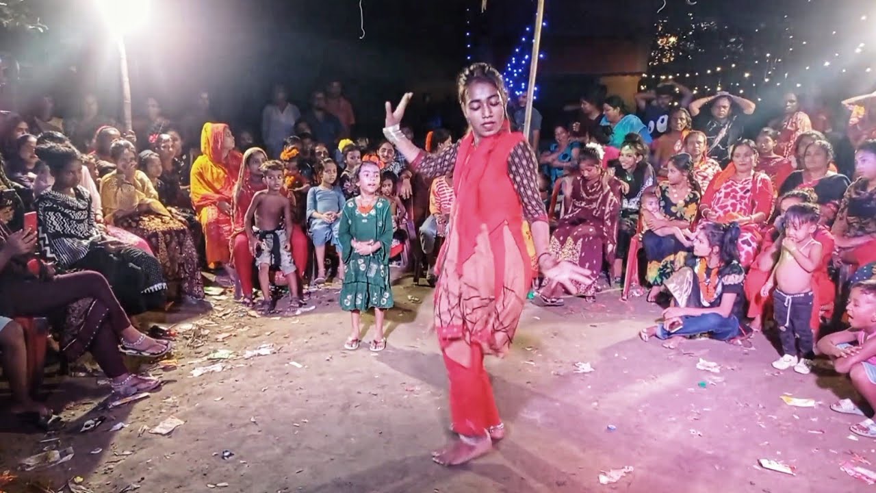 শোনো বাঙাল বালি নাছো তু হালি হালি।Bangla New Dance /Bangla New Dance Cover /HD Dance Media - YouTube