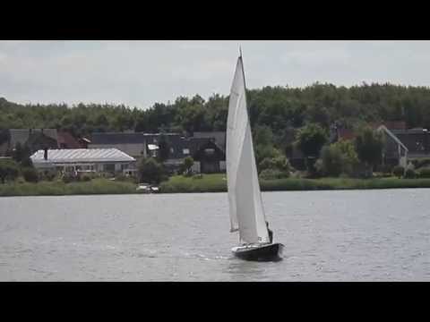 Oslojolle auf der Schlei - YouTube