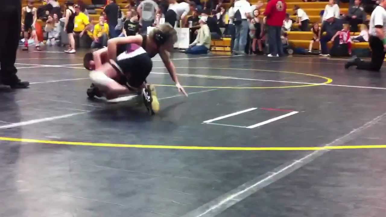 Girl defeats boy wrestling part 1 - YouTube