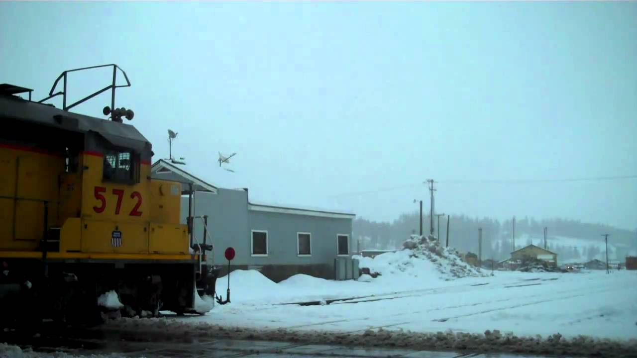 A Union Pacific Flanger Snow Plow in Truckee. 12-19-10 - YouTube