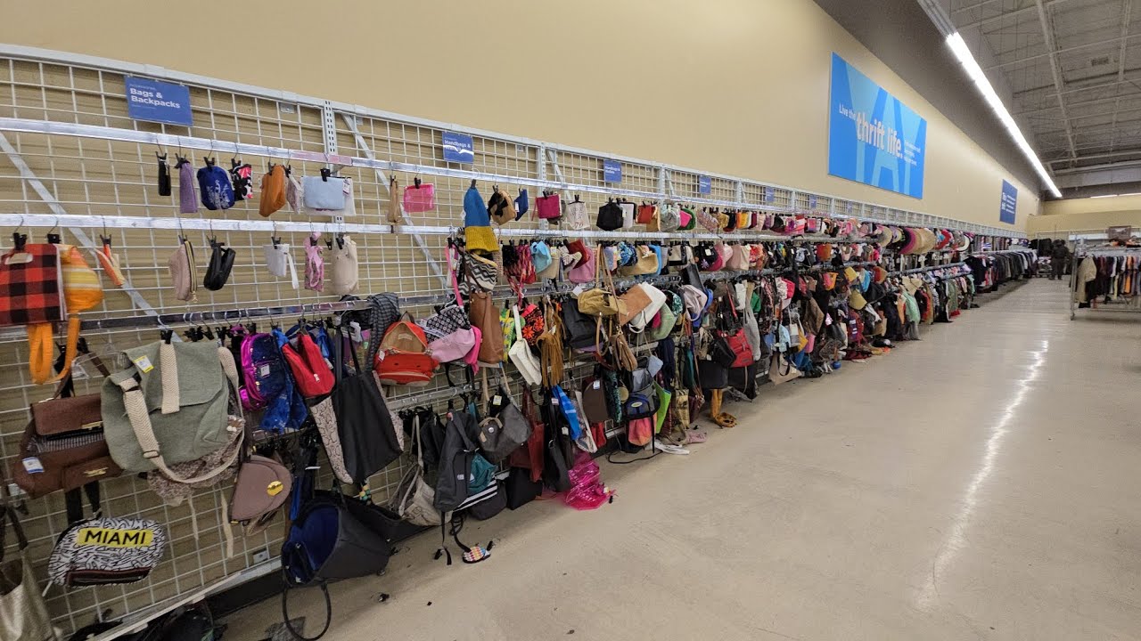 ENDLESS HANDBAGS & JEWELRY! SAVERS THRIFT SUPERSTORE! Thrift with me ...