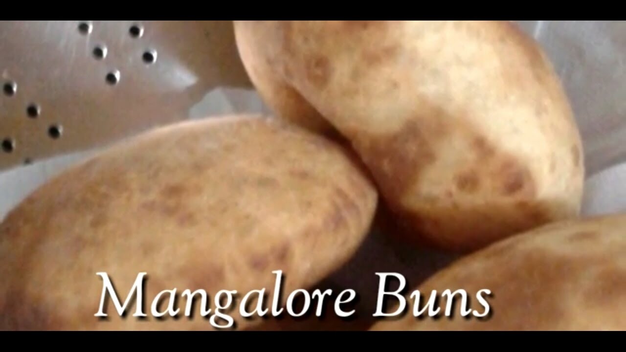 Mangalore Buns / Breakfast / Tea Time Recipe / Banana Buns - YouTube