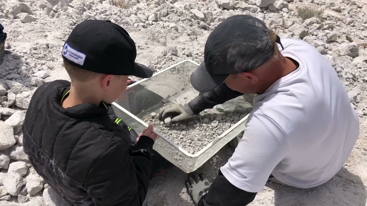 Finding Red Beryl, Topaz and Bixbyite at the Searle Canyon Red Beryl ...