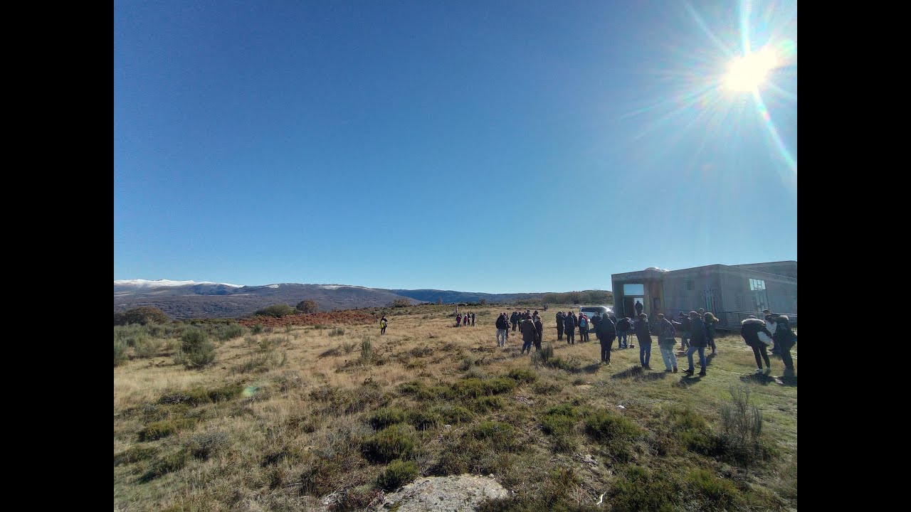 Abre el Centro Astronómico de Trevinca - YouTube
