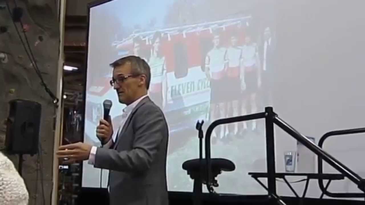 Canadian cyclist Alex Stieda gives a cycling conference - YouTube
