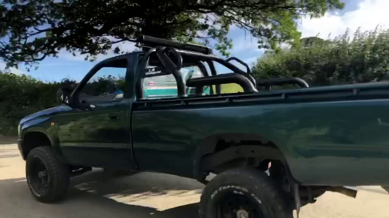 UK 1999 toyota hilux 2.4td straight pipe decat - YouTube