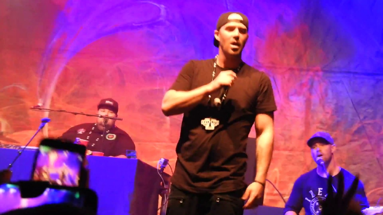 Inner Ninja - Classified live! @ 2017 Surrey Fusion Festival (4K HD ...