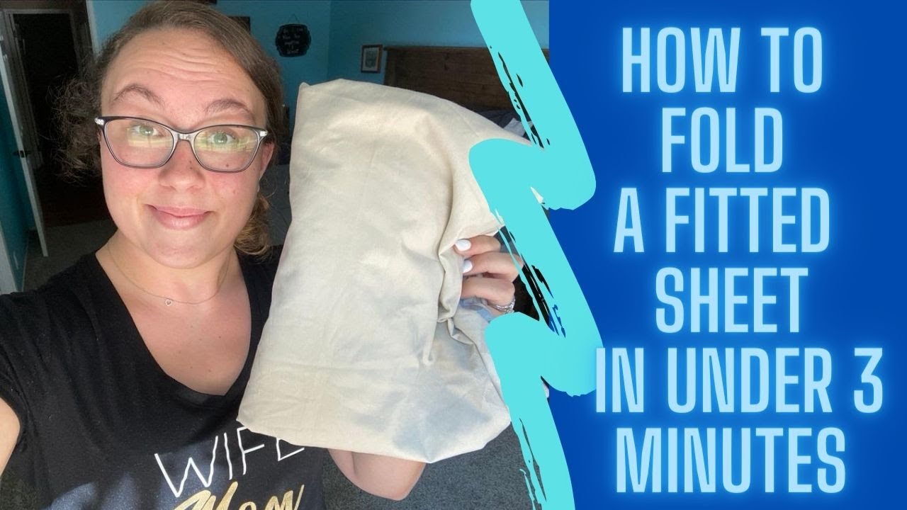 How to fold a Fitted Sheet | Tutorial under 3 minutes! | - YouTube