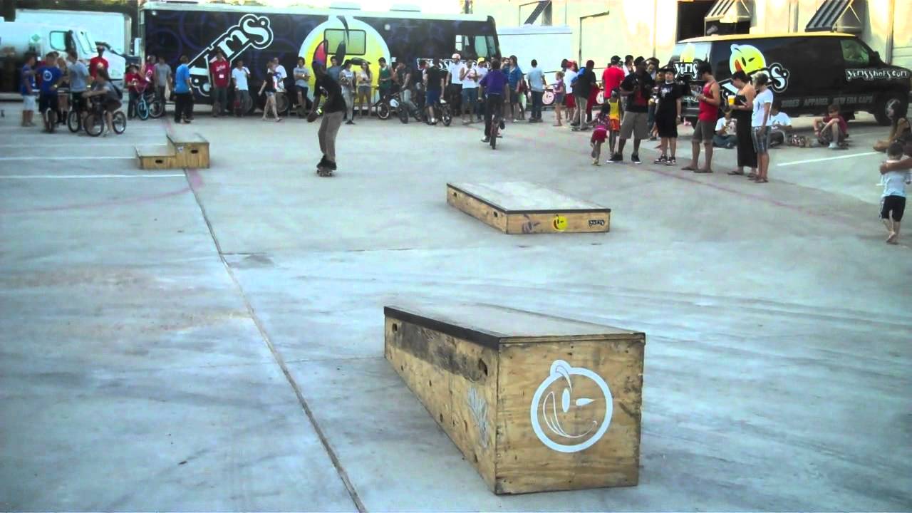 Yums First Fridays Skateboard Contest Wipeout - YouTube