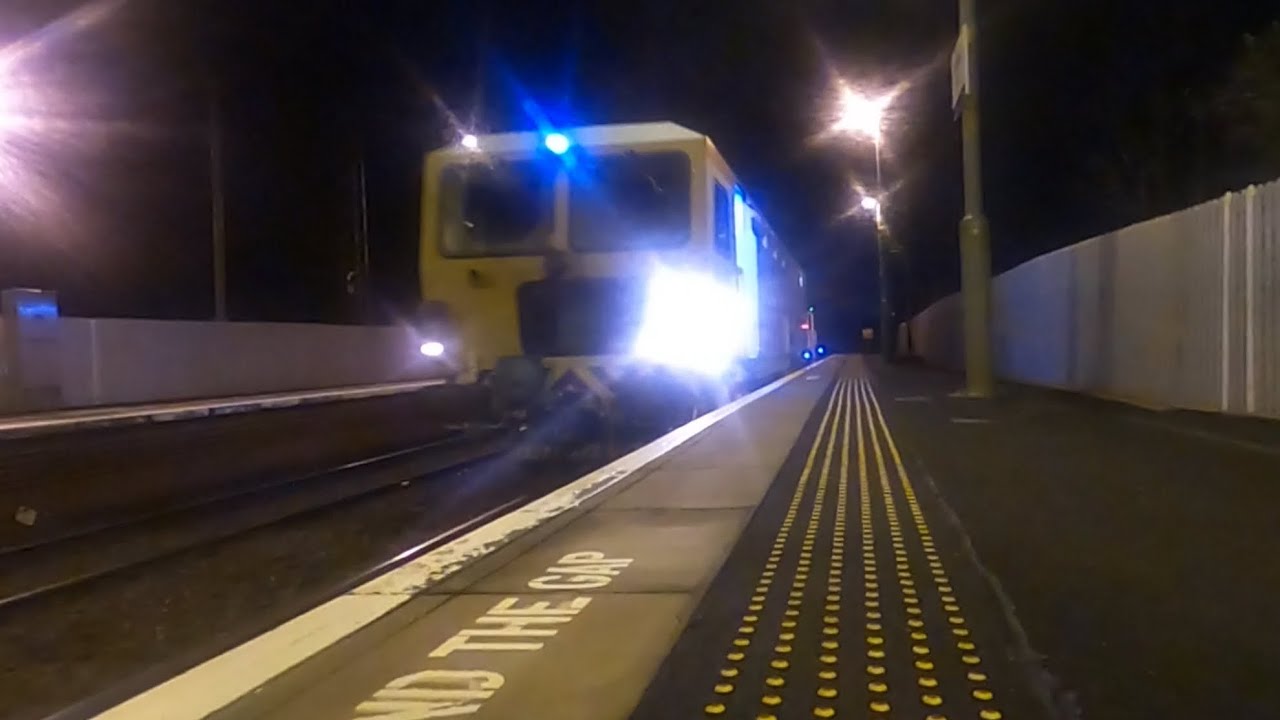 Tamper passing bowling train station with a 9 tone (mega tones!) - YouTube