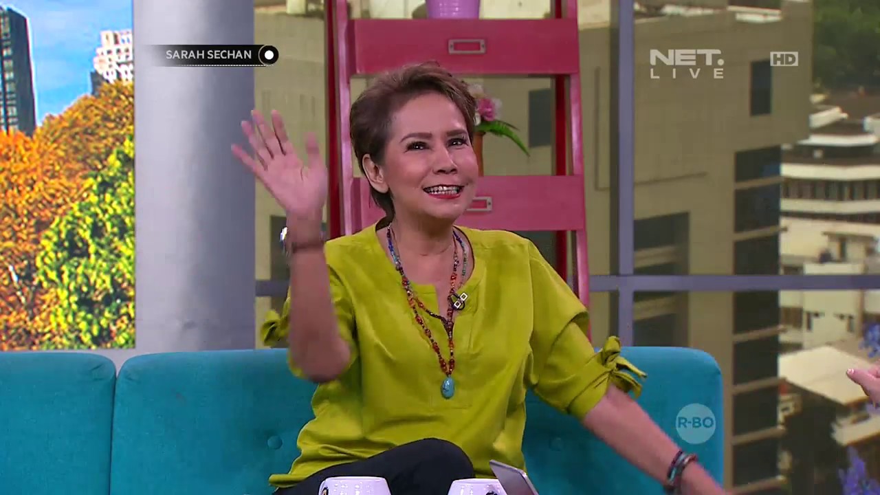 Teh Sarah Berlatih Tarian Bareng Debby Sahertian (4/5) - YouTube