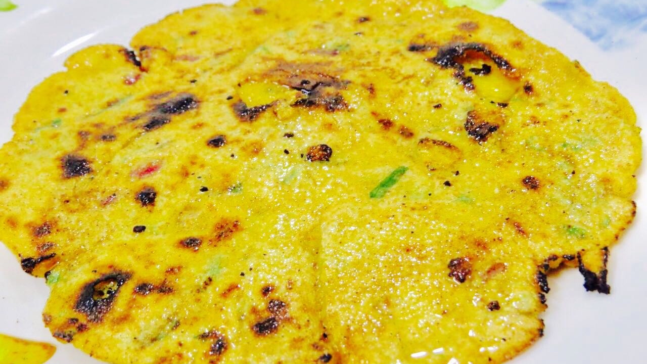 Makki Ki Roti Recipe | Corn Flour Indian Bread| - YouTube