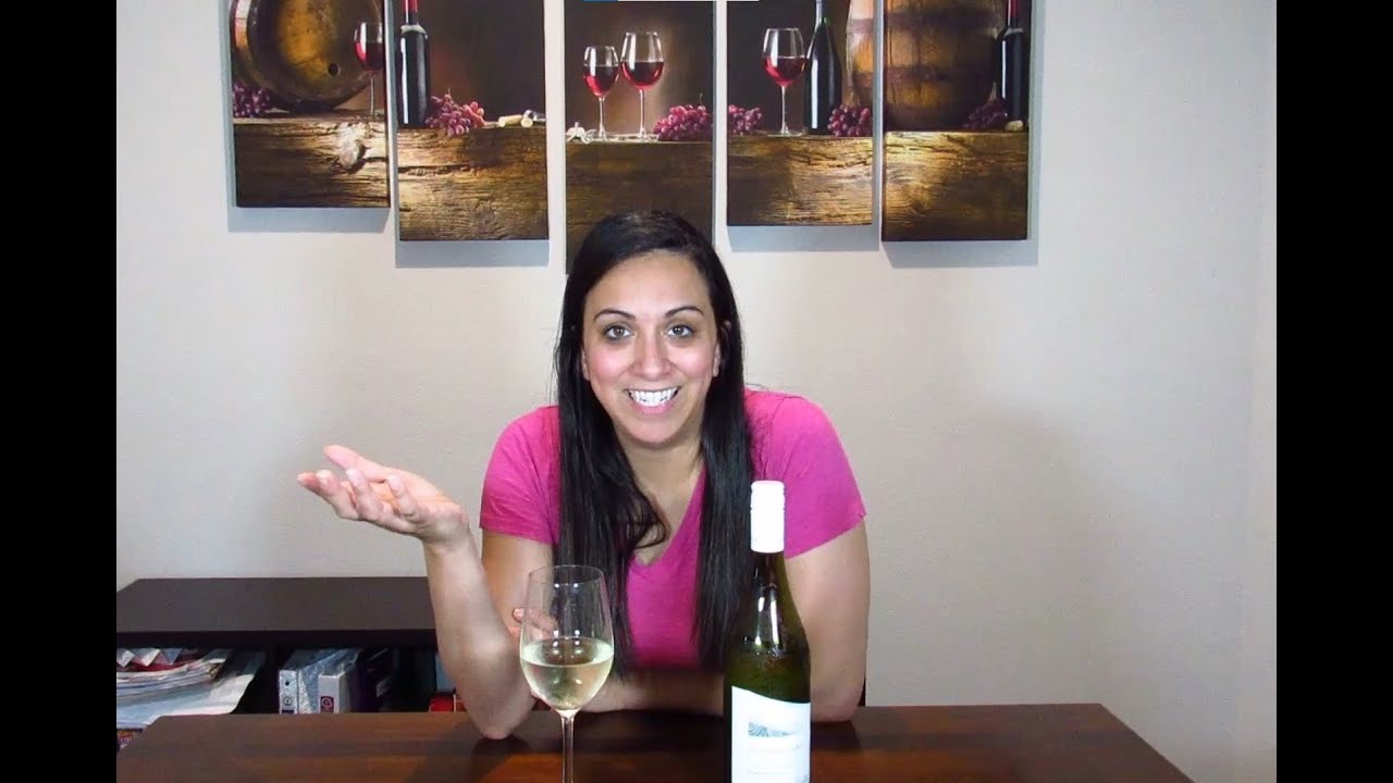 Martin's Rake 2020 Sauvignon Blanc - YouTube