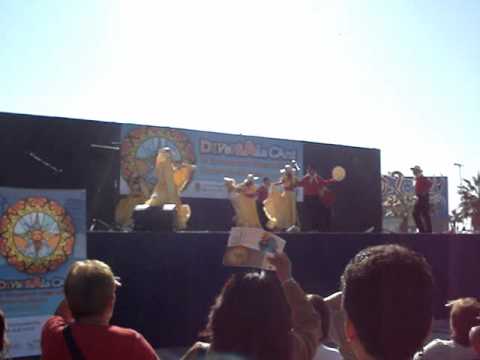 Asociacion ABYA-YALA Danza Alza que te han visto - YouTube