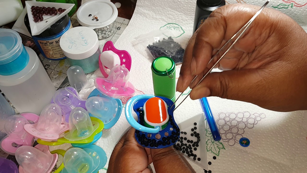 Diy gators pacifier - YouTube