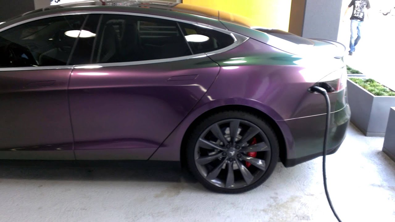 Chameleon Tesla Model S - YouTube