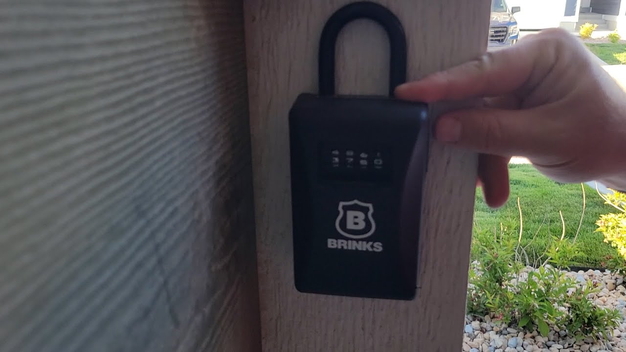 Review for Brinks 4 dial resettable combination lock box - YouTube