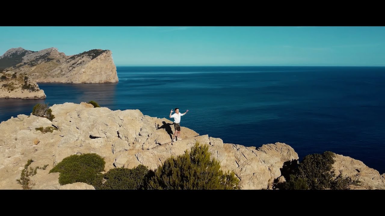 Simon Wild | Die Sonne des Südens (Trailer, FolxTV) - YouTube