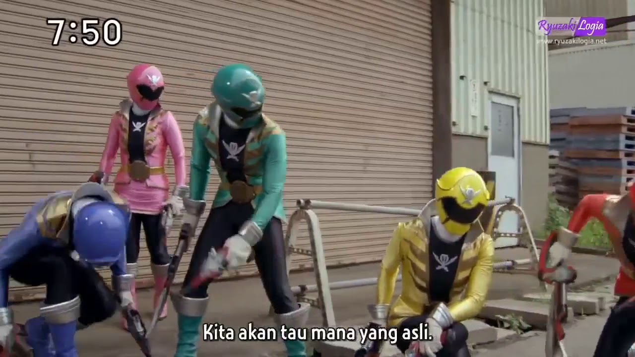 Funny scene gokaiger - YouTube