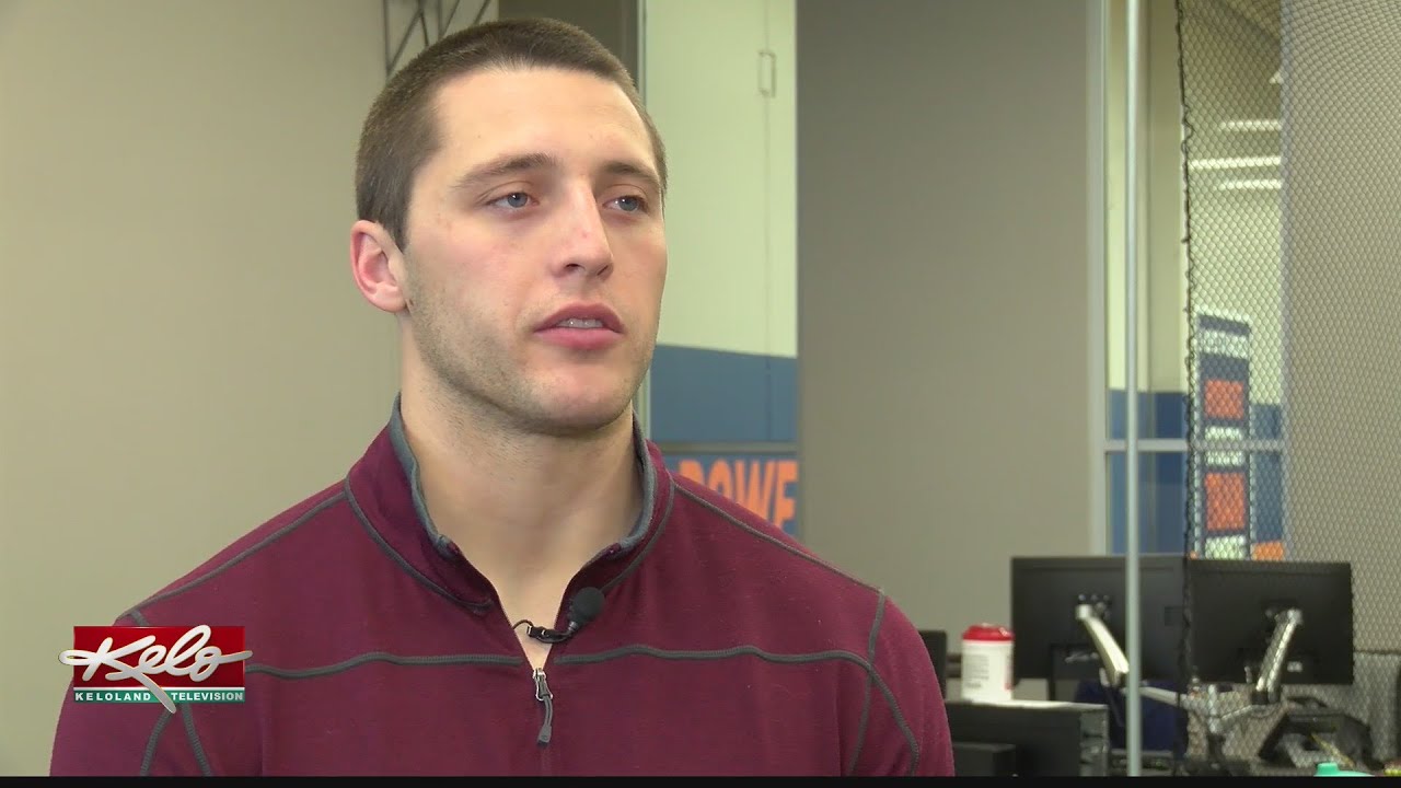 Zach Zenner visits Sanford Sports Science Institute - YouTube