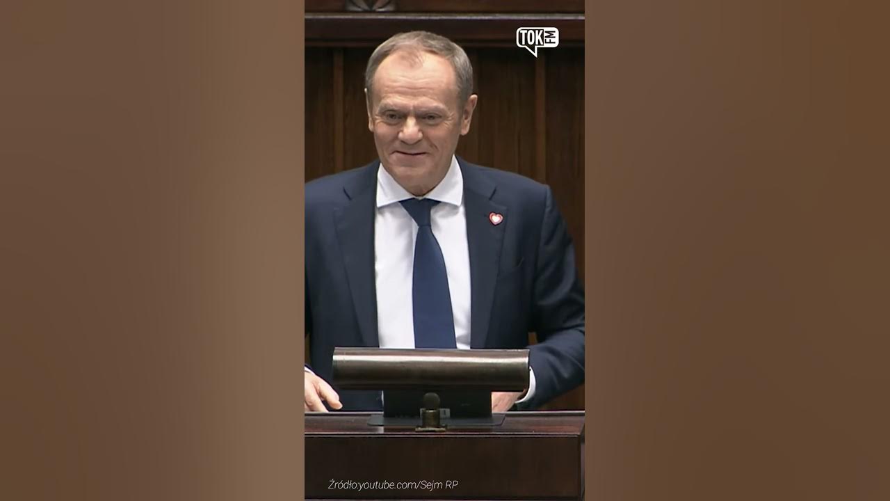 Tusk broni Sienkiewicza. "Napisał w życiu więcej mądrych rzeczy niż wnioskodawca przeczytał ...