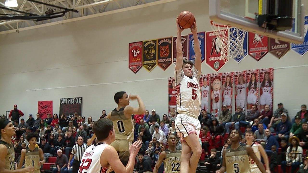 WATCH: Duncan Moy highlight reel play fuels Badger to 9-0 - YouTube
