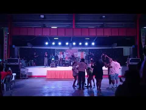 band intro & Wannabe - YouTube