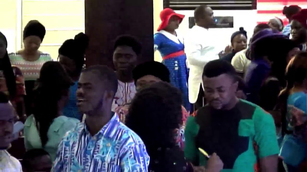 Praise Is The Restorer of Destiny- Emmanuel Efe Emefienim - YouTube