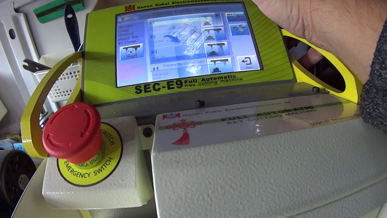 SEC E9 Key Machine Problem - carriage Stuck at back - YouTube
