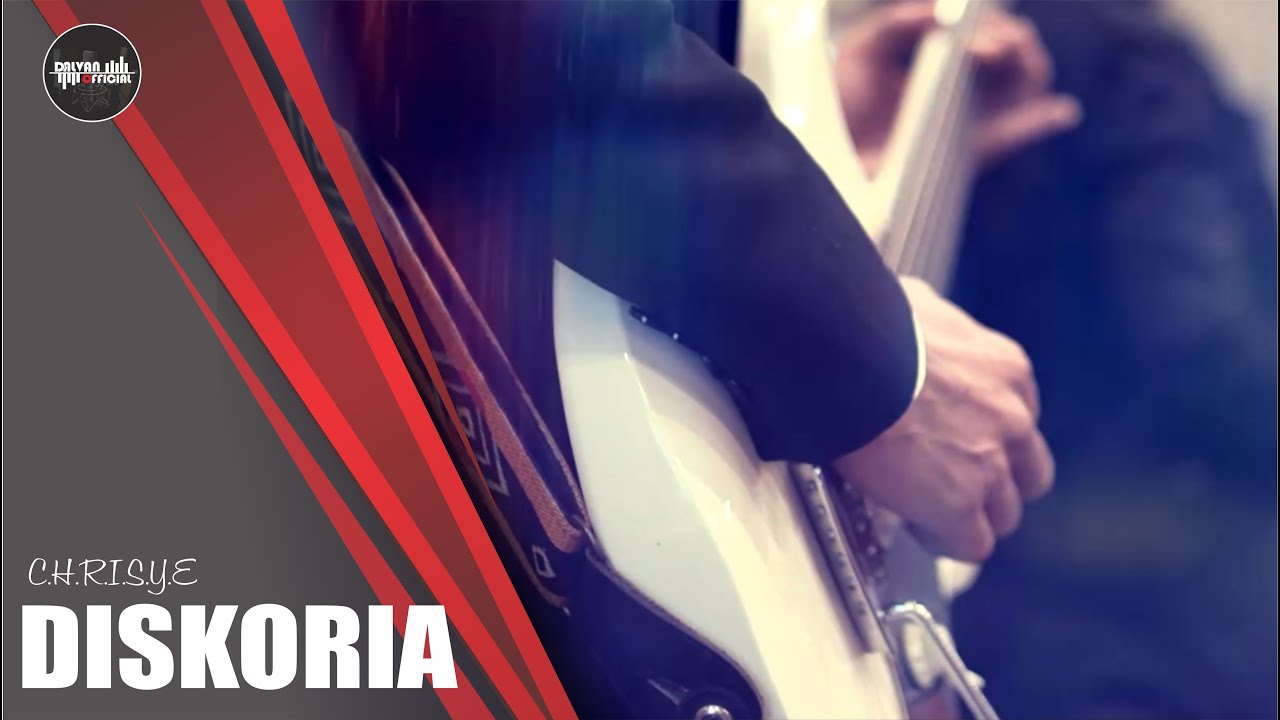 C.H.R.I.S.Y.E - Diskoria, live at Brits hotel, deby - YouTube