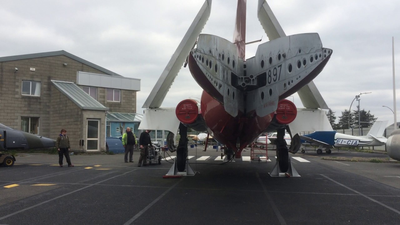 Blackburn Buccaneer XX897 Airbrake Movement April 2017 Shannon - YouTube