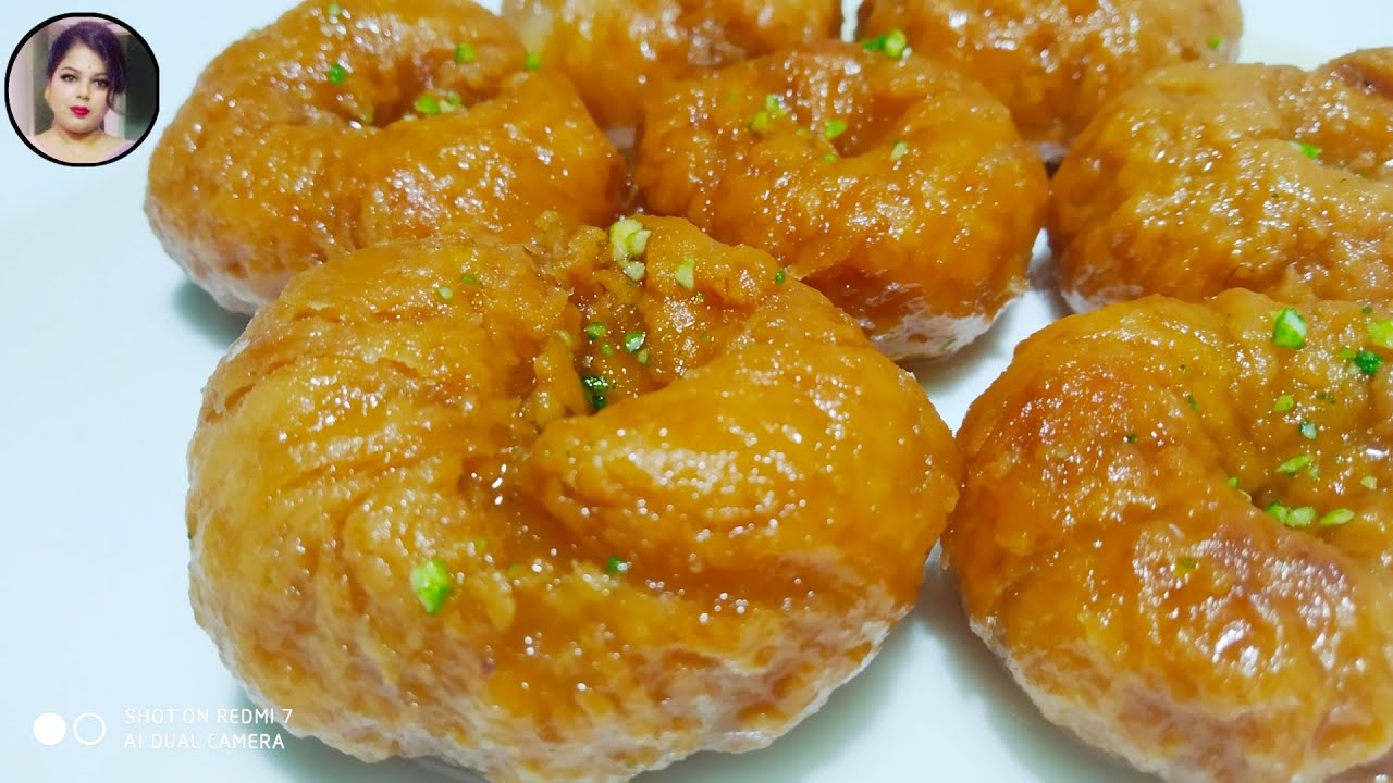 একদম মিষ্টির দোকানের মত বালুসাই ঘরে বানান। Balusai sweet recipe in ...