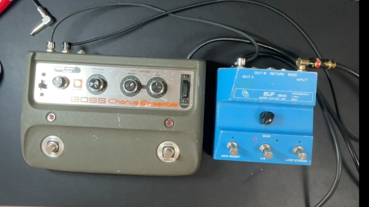 ROLAND（BOSS） CE-1 - YouTube