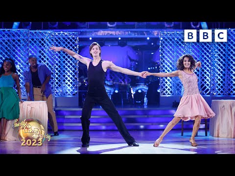 Bobby and Dianne Salsa to (I've Had) The Time Of My Life from Dirty Dancing ✨ BBC Strictly 2023