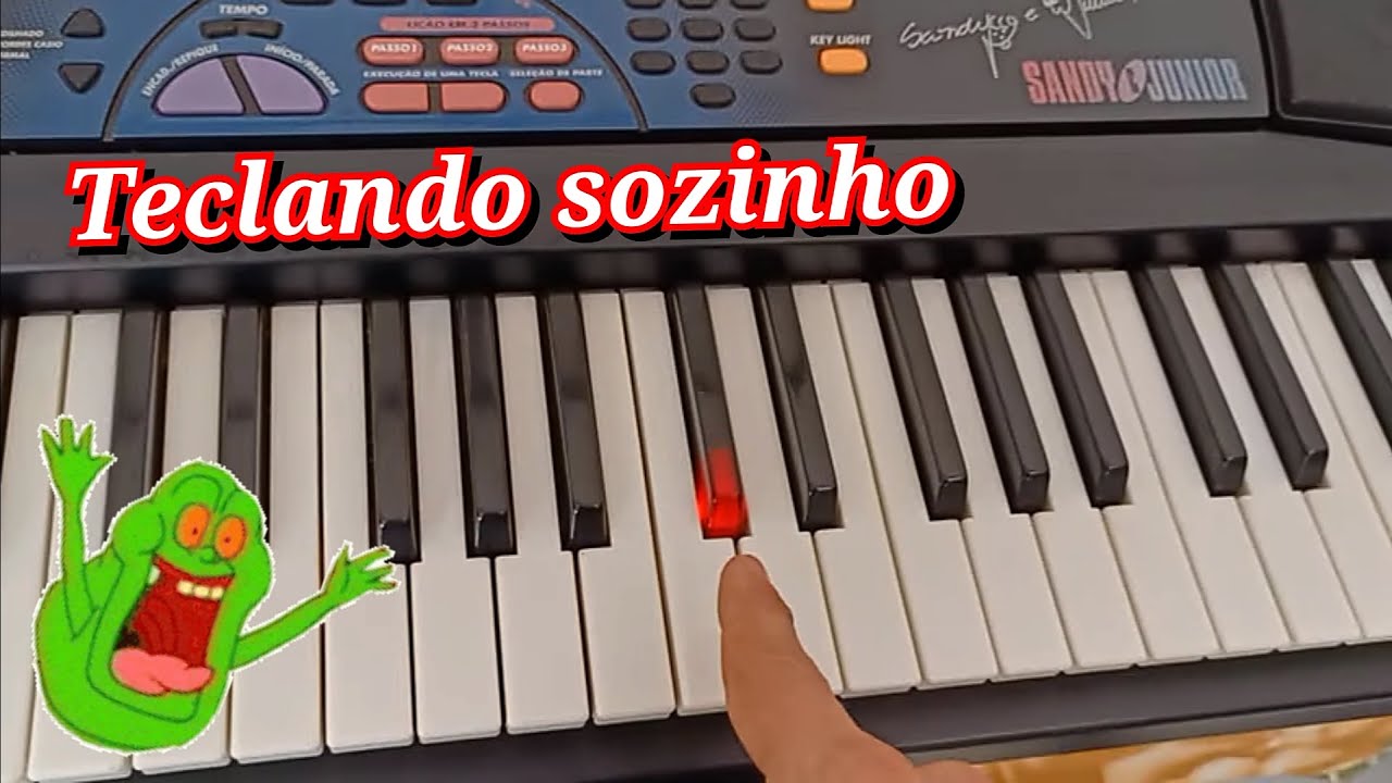 Teclado CASIO LK-33 teclando sozinho, tecla falhando, resolvendo fácil ...