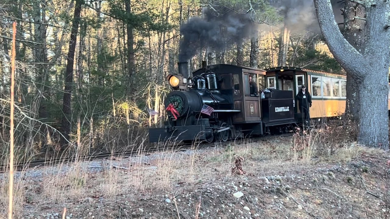 Edaville Railroad: A Festival of Lights - YouTube