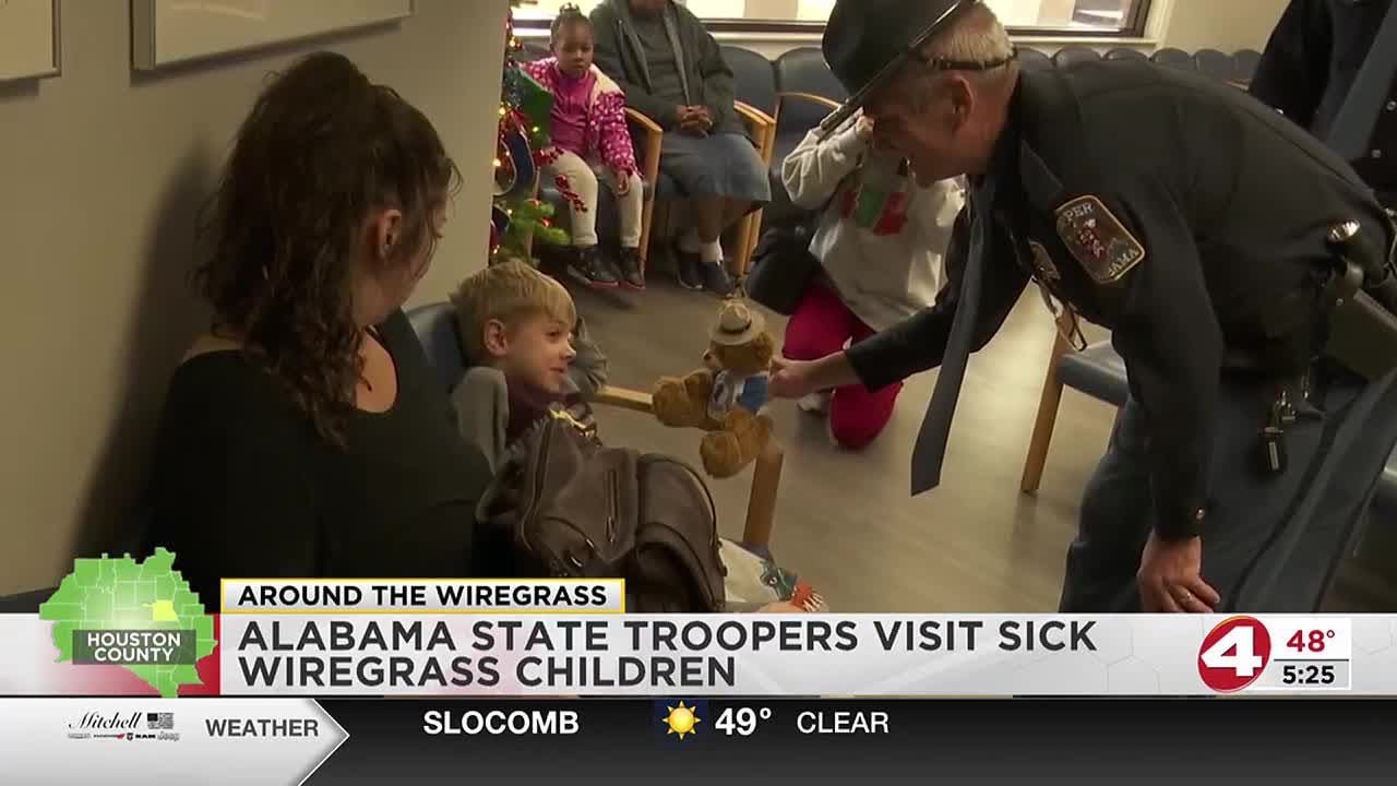 Alabama State Troopers visit sick Wiregrass children - YouTube