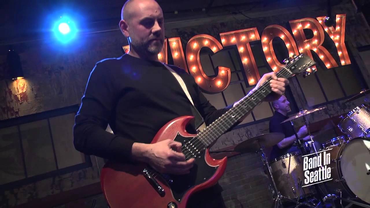 Jupe Jupe - Something About Love - Live on Band In Seattle - YouTube