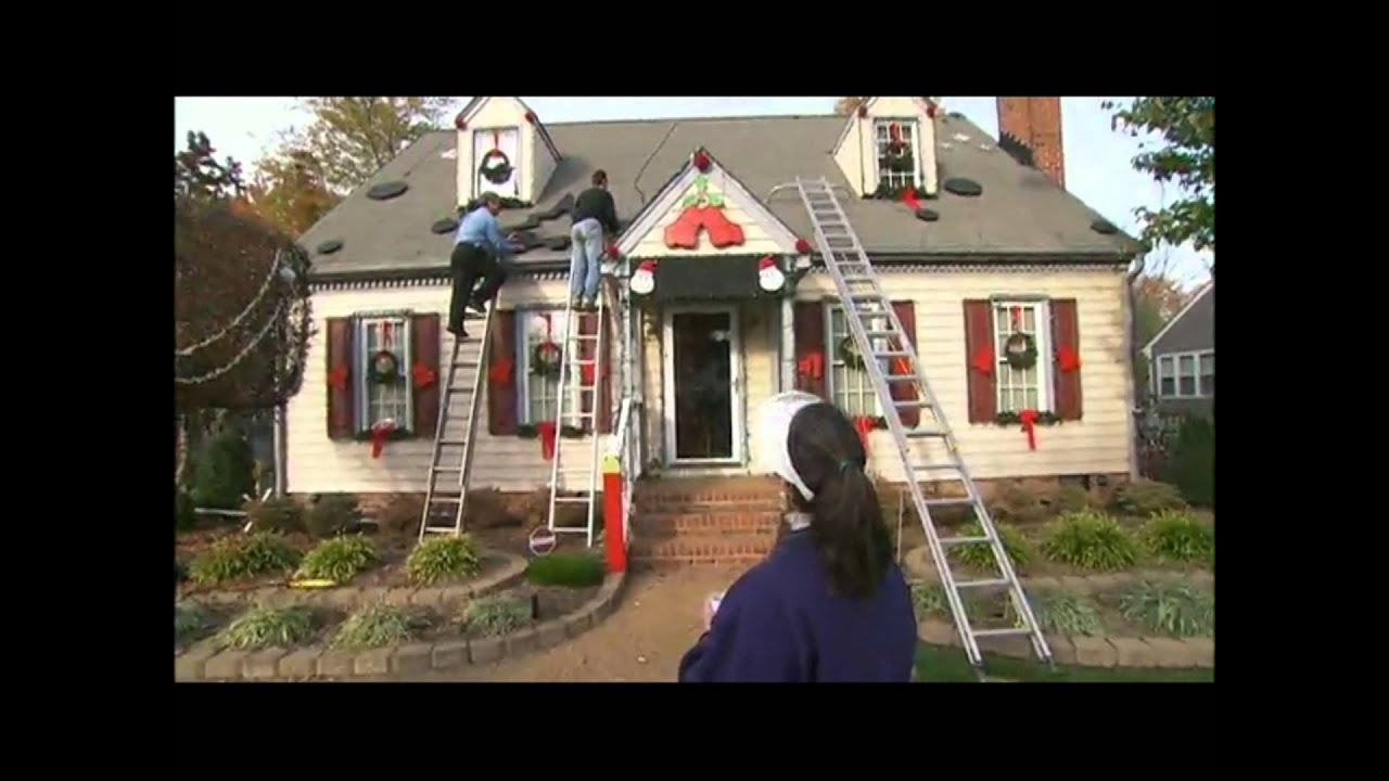 TLC's Crazy Christmas Lights Tacky Tour Homes - YouTube