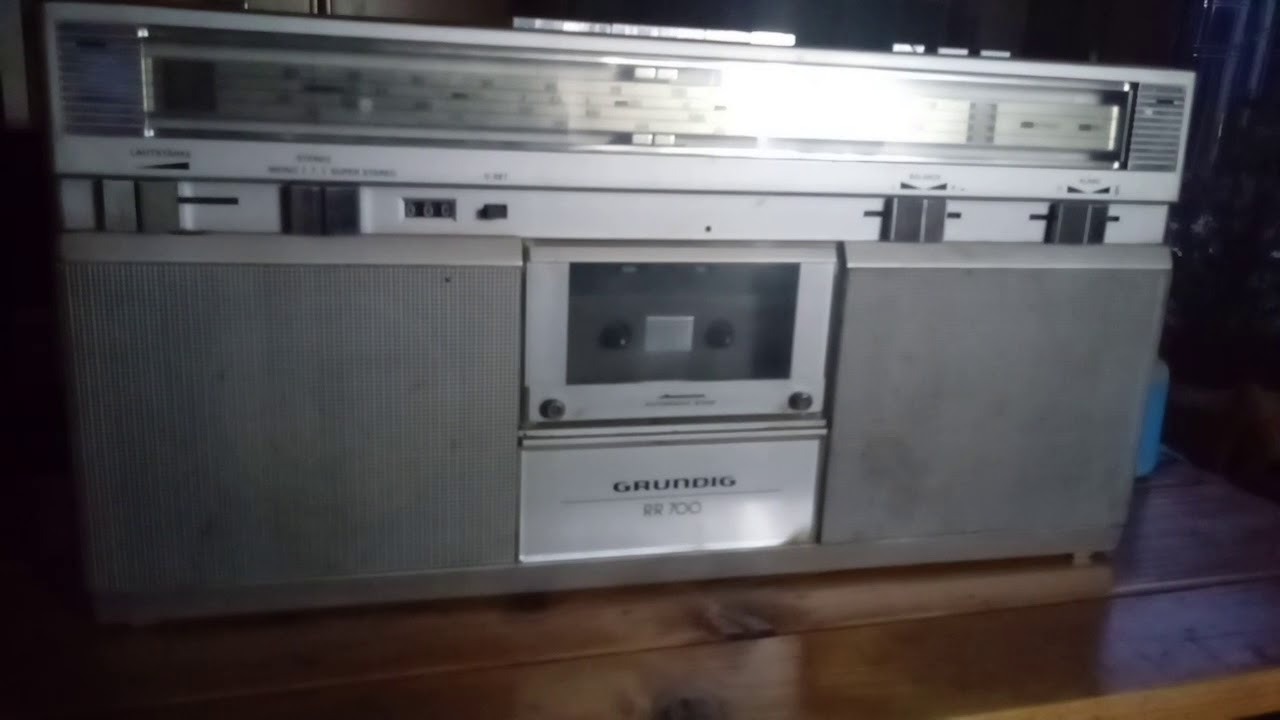 GRUNDIG RR 700 - YouTube