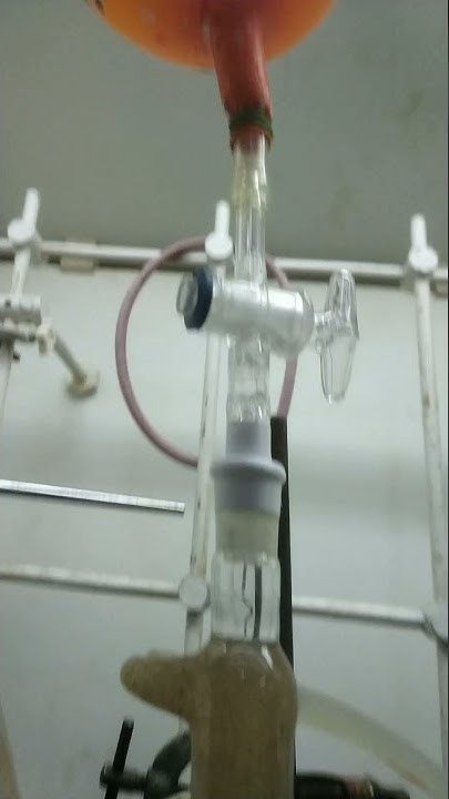 Reflux reaction setup - YouTube